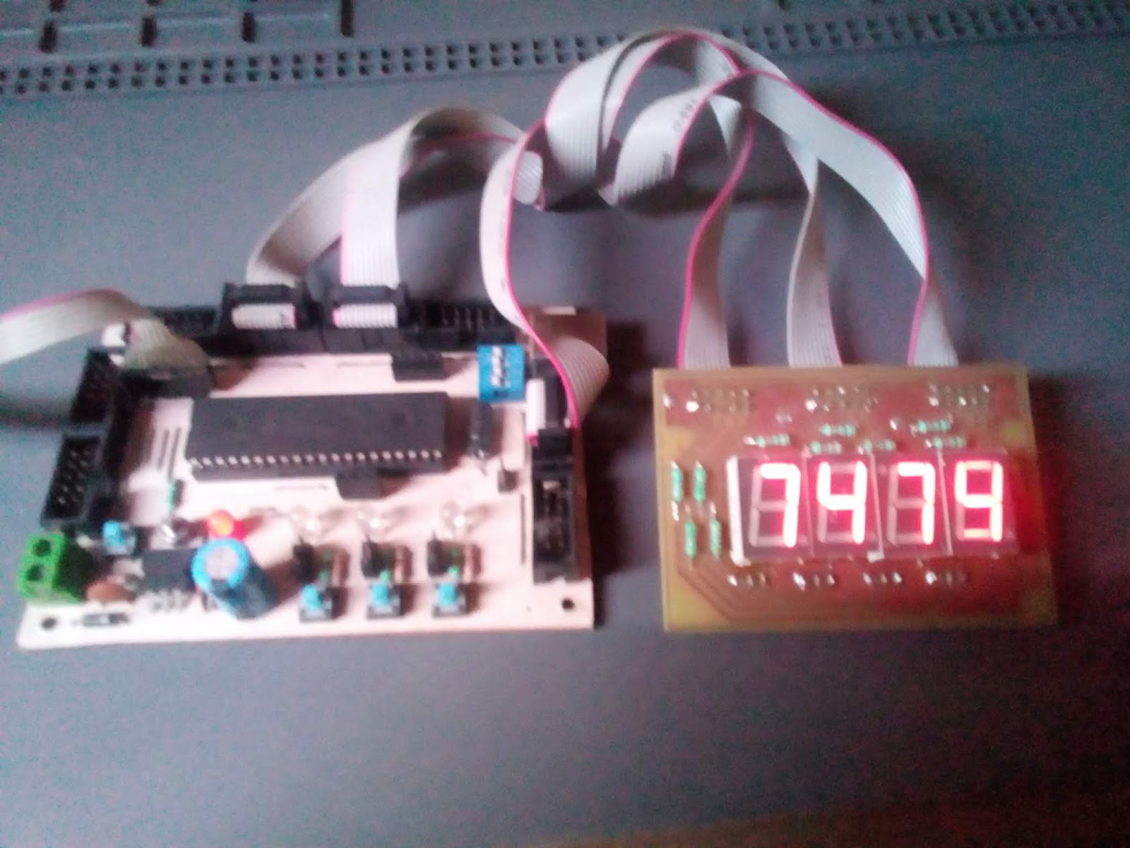 PIC18F4620 & XC8: Control de 4 displays de 7 segmentos con multiplexación