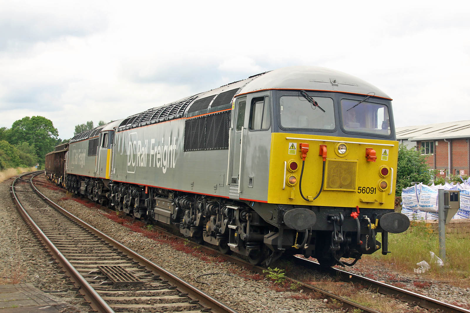 47s and other Classic Power at Southampton: Class 56 turn, 25th June 2019