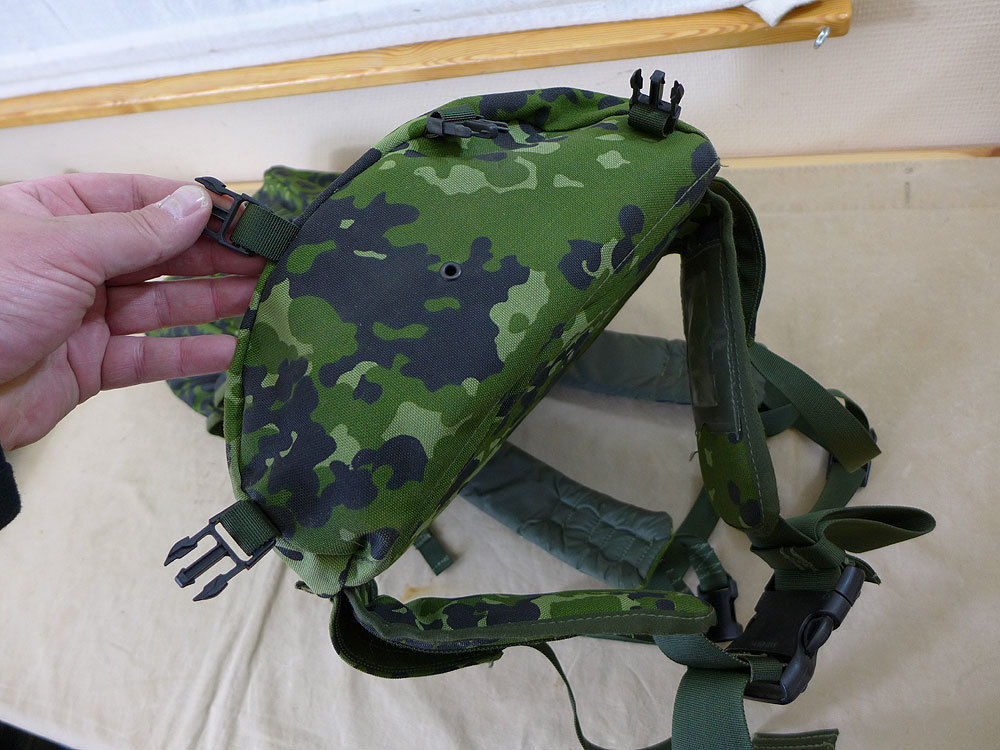 Webbingbabel: Danish Army Carl Gustav 84mm Ammunition M/96 Backpack