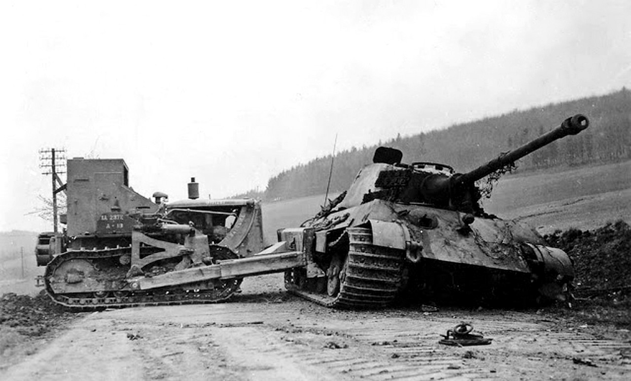 Panzerserra Bunker- Military Scale Models in 1/35 scale: M4A3 Sherman ...