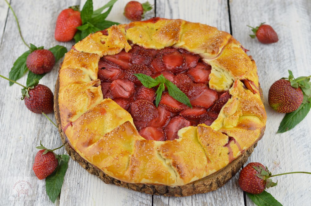 Tarta rustica cu capsuni - CAIETUL CU RETETE