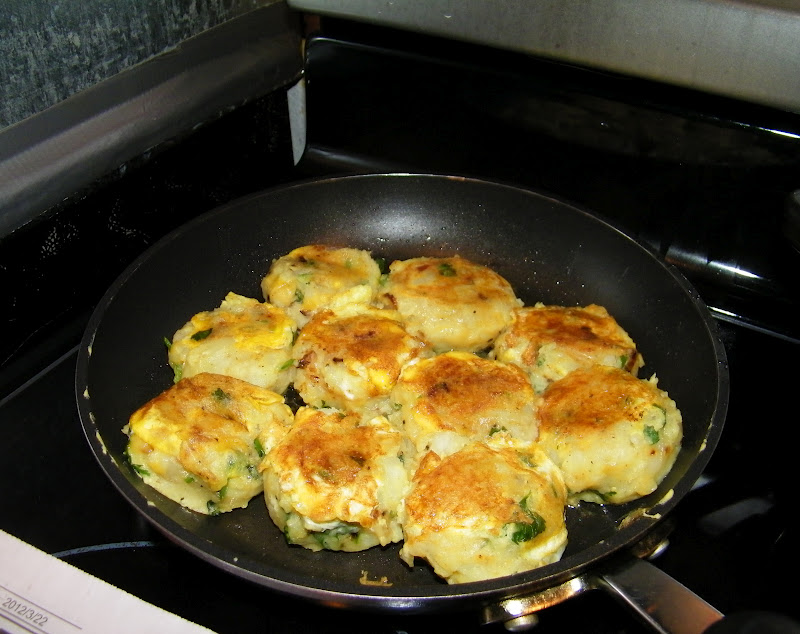Little Bellevue Kitchen: Begedil (Fried Potato Patties)