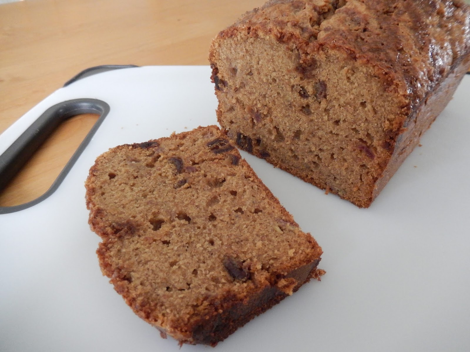Mainly Baking: Date and Banana Loaf