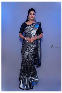 TV Actress Anshu Reddy Beautiful Saree Stills