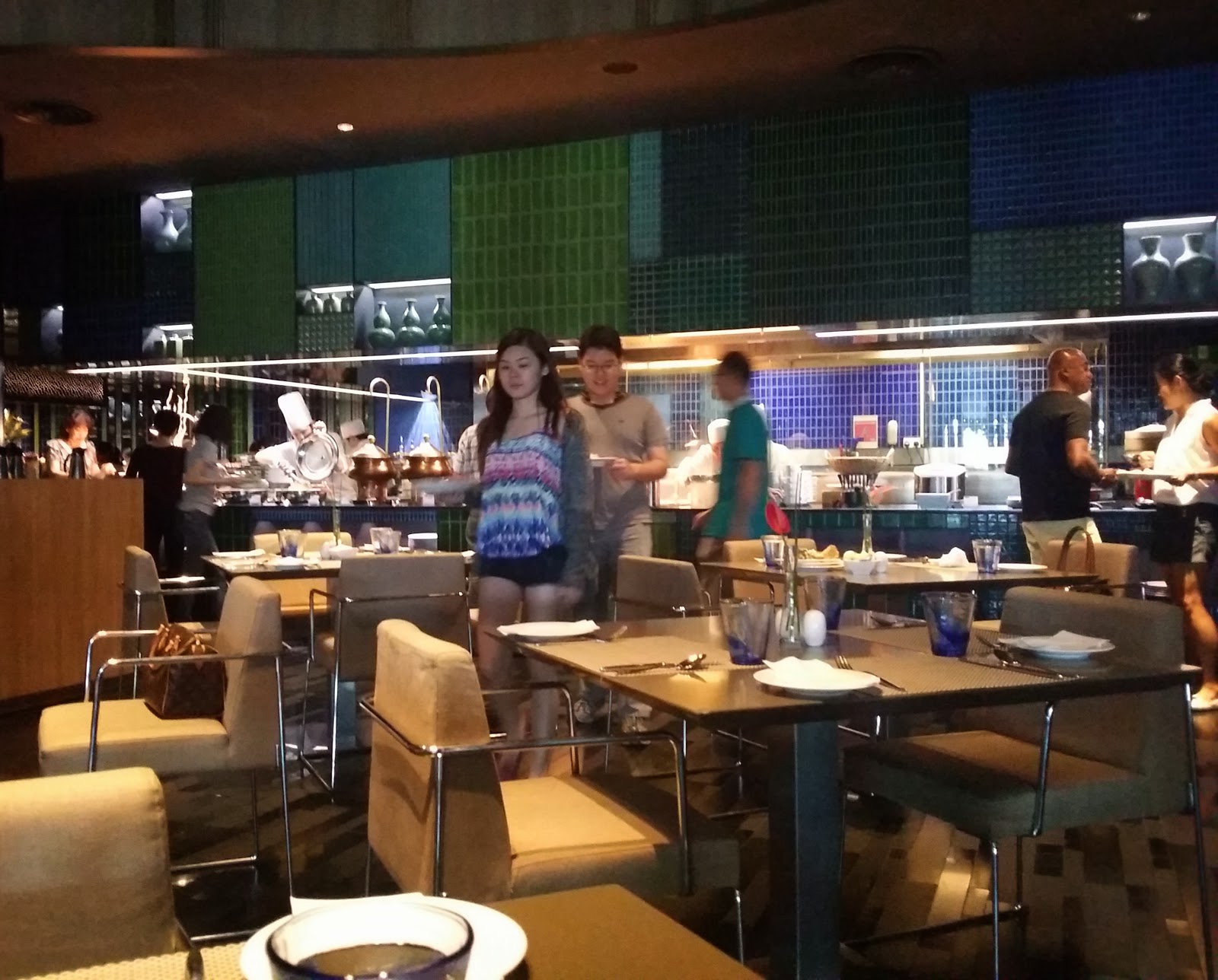 Freedom LC Life: Azur - Buffet Brunch at Crowne Plaza Hotel (Changi ...