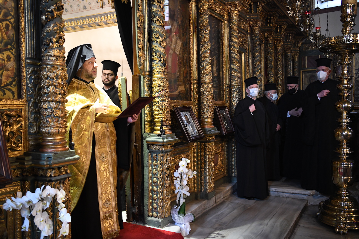 ΦΩΣ ΦΑΝΑΡΙΟΥ: ΤΟ ΜΙΚΡΟ ΚΑΙ ΤΟ ΜΕΓΑΛΟ ΜΗΝΥΜΑ ΤΩΝ ΕΨΗΦΙΣΜΕΝΩΝ ΙΕΡΑΡΧΩΝ (ΦΩΤΟ)