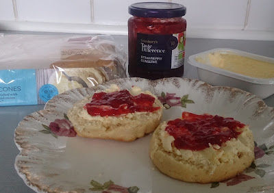 Tea With Me And Friends: The Sunday Scone Review - M&S Devon Scones
