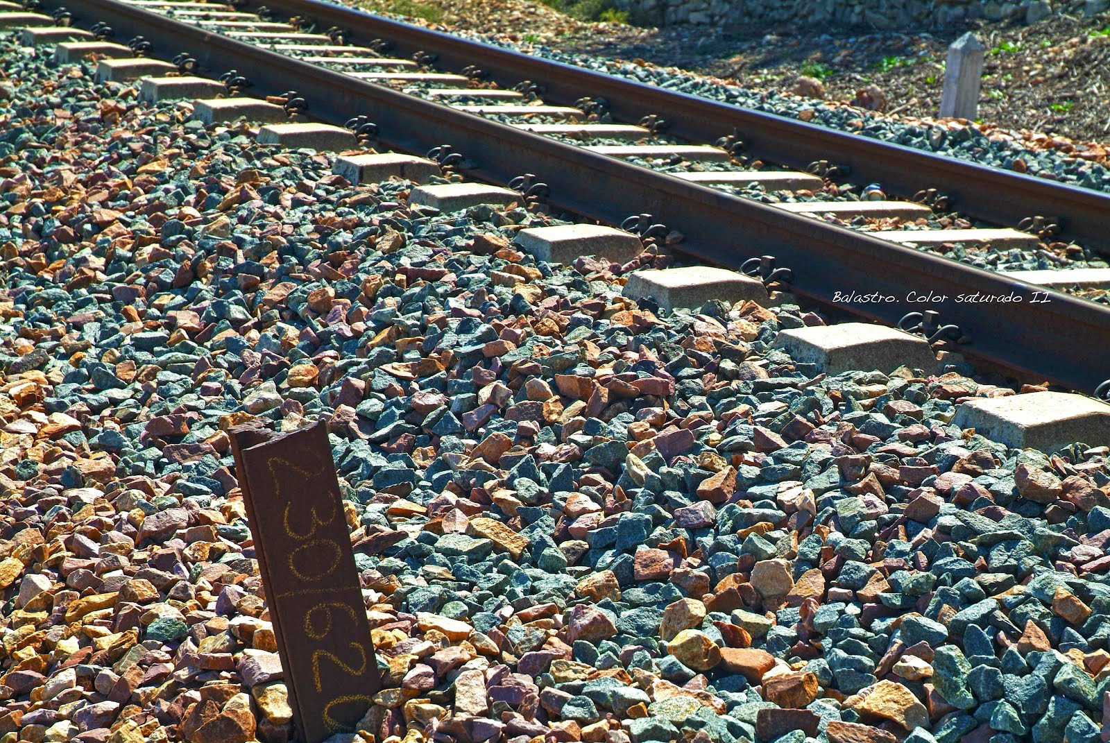 Entre Andares va Aseret.: Balastro.