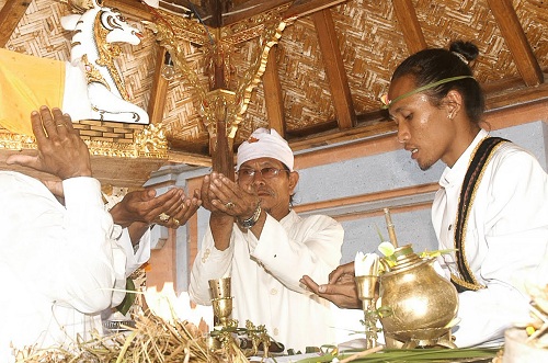 Menelusuri Istilah Pandita Umat Hindu ~ Pasek Dangka Selisihan