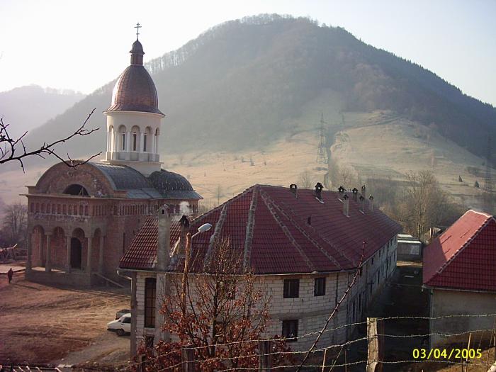 Manastiri Ortodoxe Romane.Monasteries Ortodoxe: Monastery Muncel