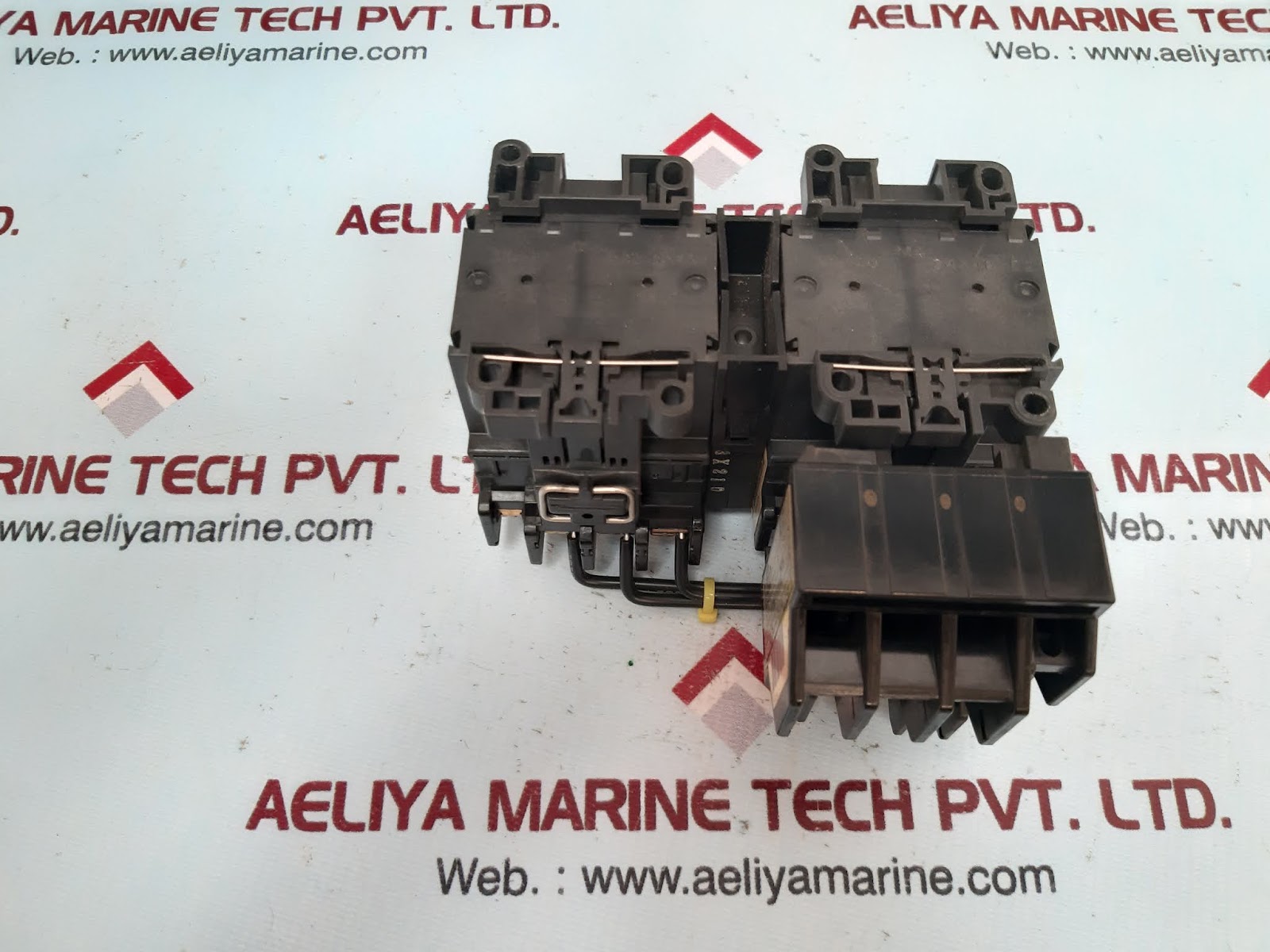 FUJI ELECTRIC SC-4-1 MAGNETIC CONTACTOR - Aeliya Marine