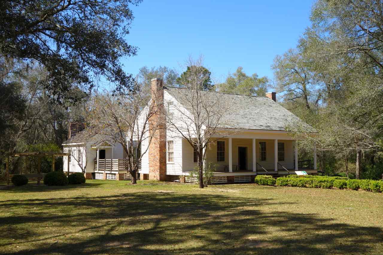 Florida Coalcracker Chronicles: FREE HOUSE IN TALLAHASSEE - TO A GOOD HOME