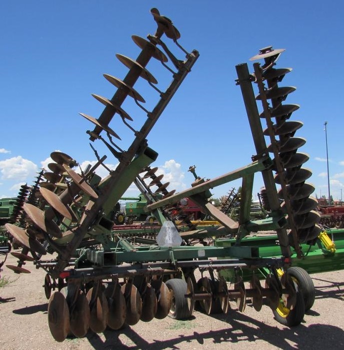 MAQUINARIA AGRICOLA INDUSTRIAL: Rastra John Deere 630 67-23 $12,000 Dlls.