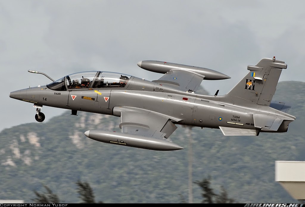 Aviones Caza y Ataque: Aermacchi MB-339
