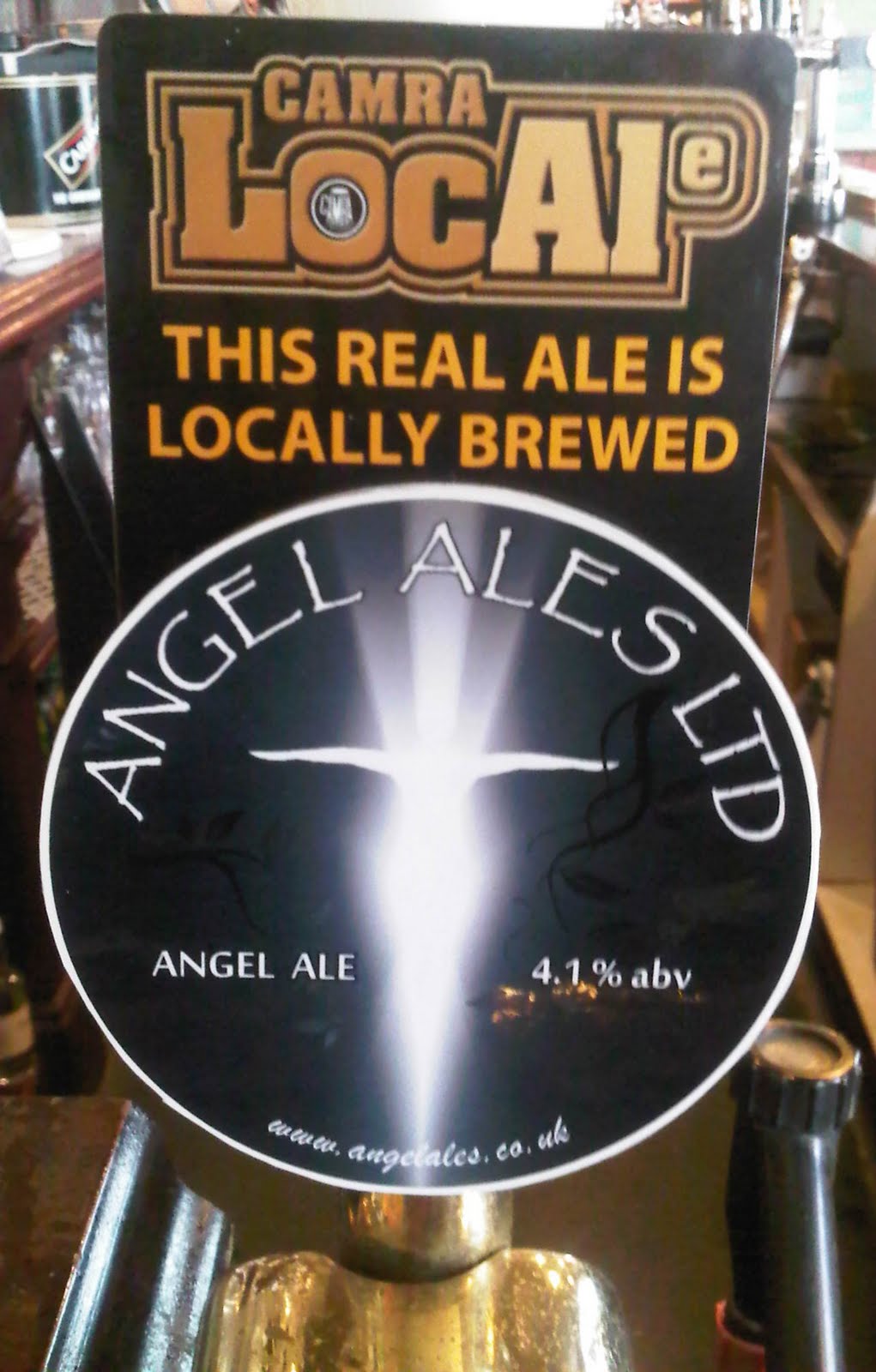 Roberto Ross - Professional Drinker: Angel Ale launch night a success