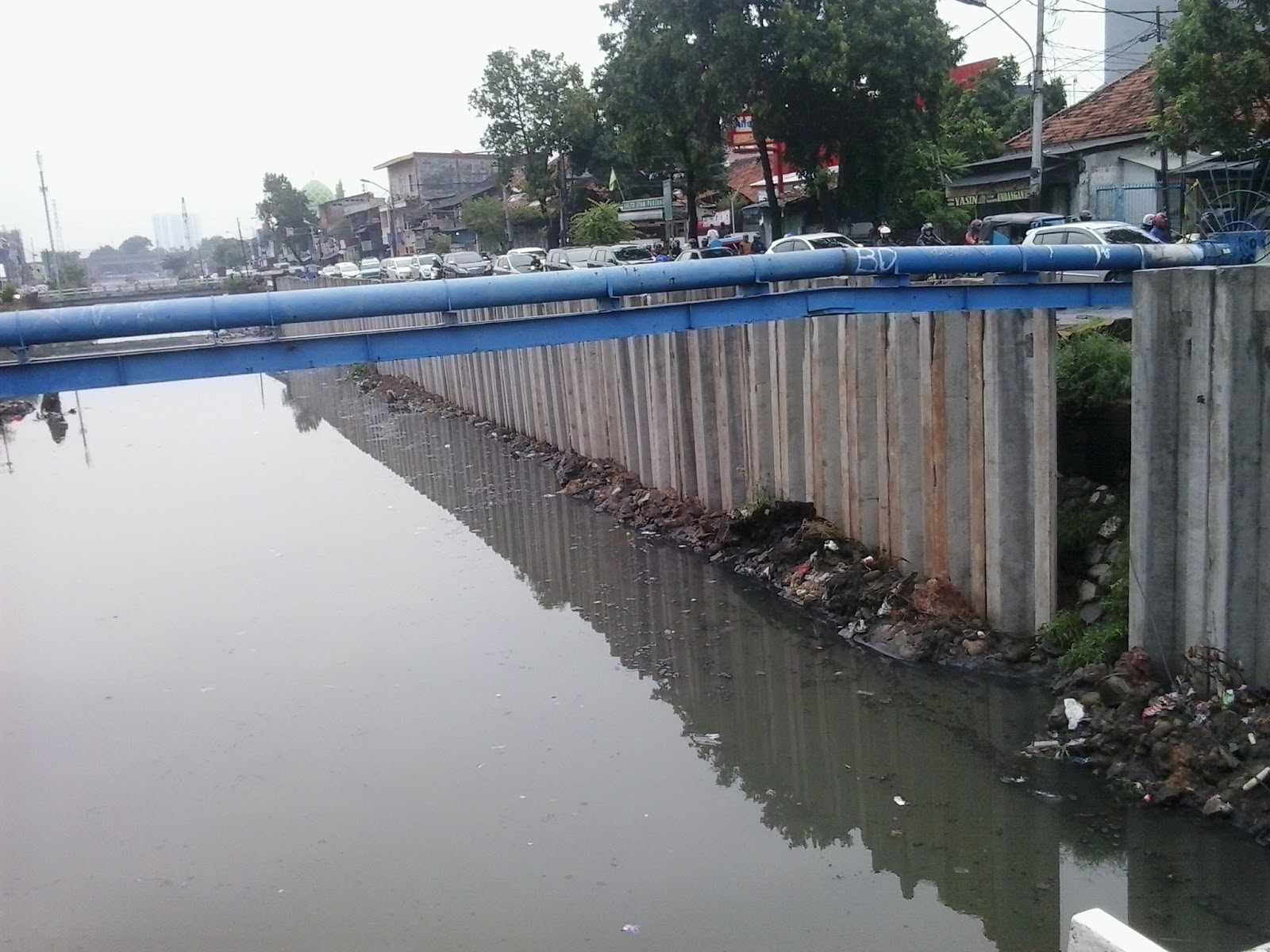 Andry's: Makalah Amdal turap beton