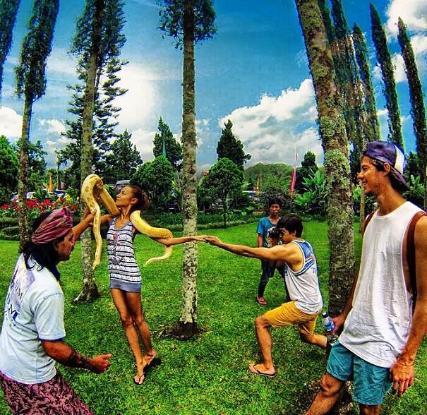 Follow me Project | El fotógrafo que sigue a su novia hasta el fin del ...