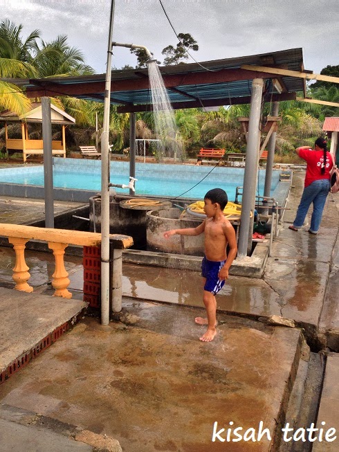 Kisah Tatie | Travel Blogger Malaysia: TRONG HOT SPRING PERAK