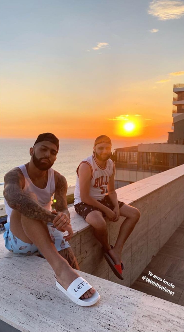 AS SOLAS DE GABRIEL BARBOSA - UMAS SOLAS SHOW DE BOLA!