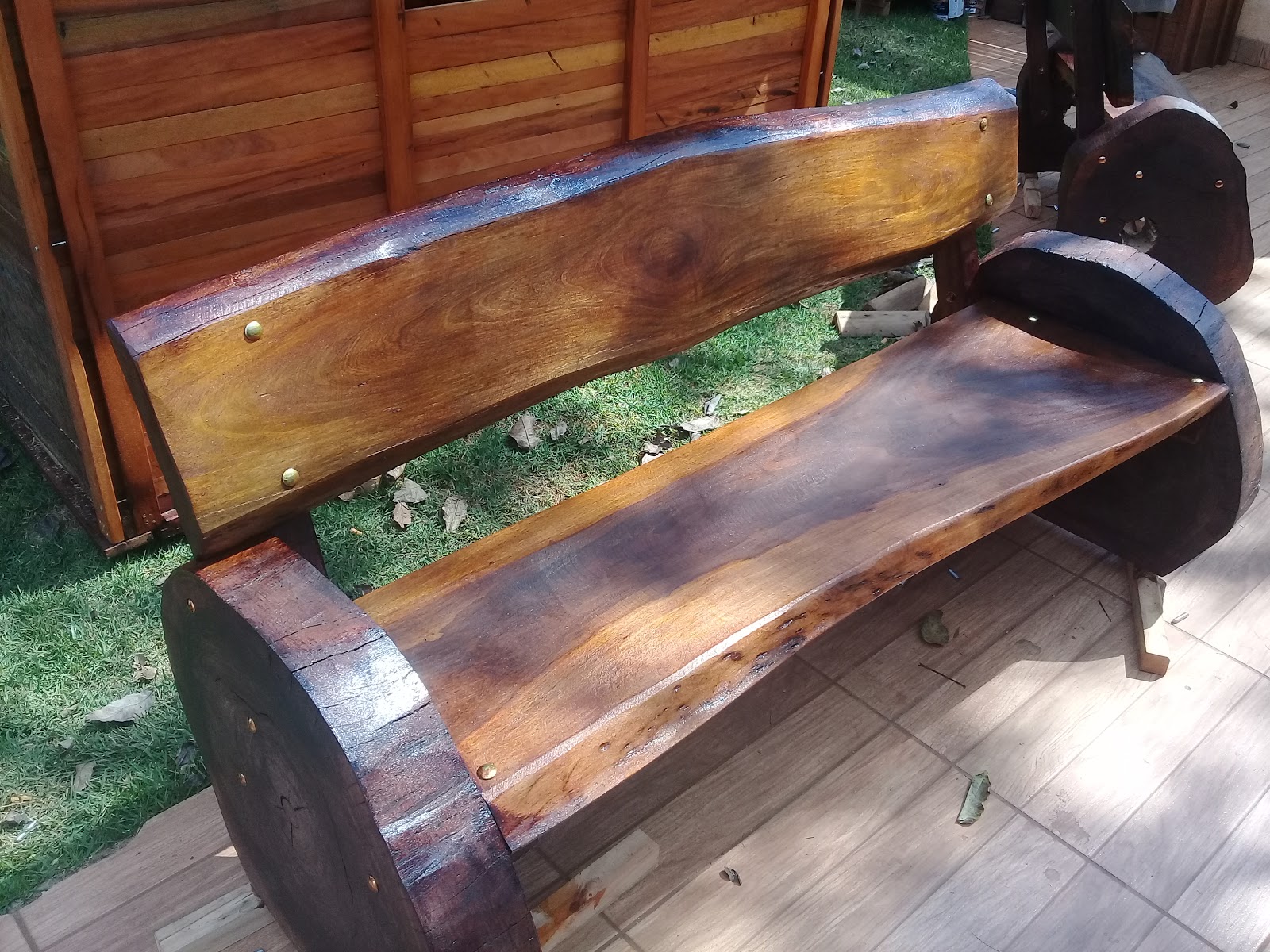 Banco em Madeira Rústico: maio 2019