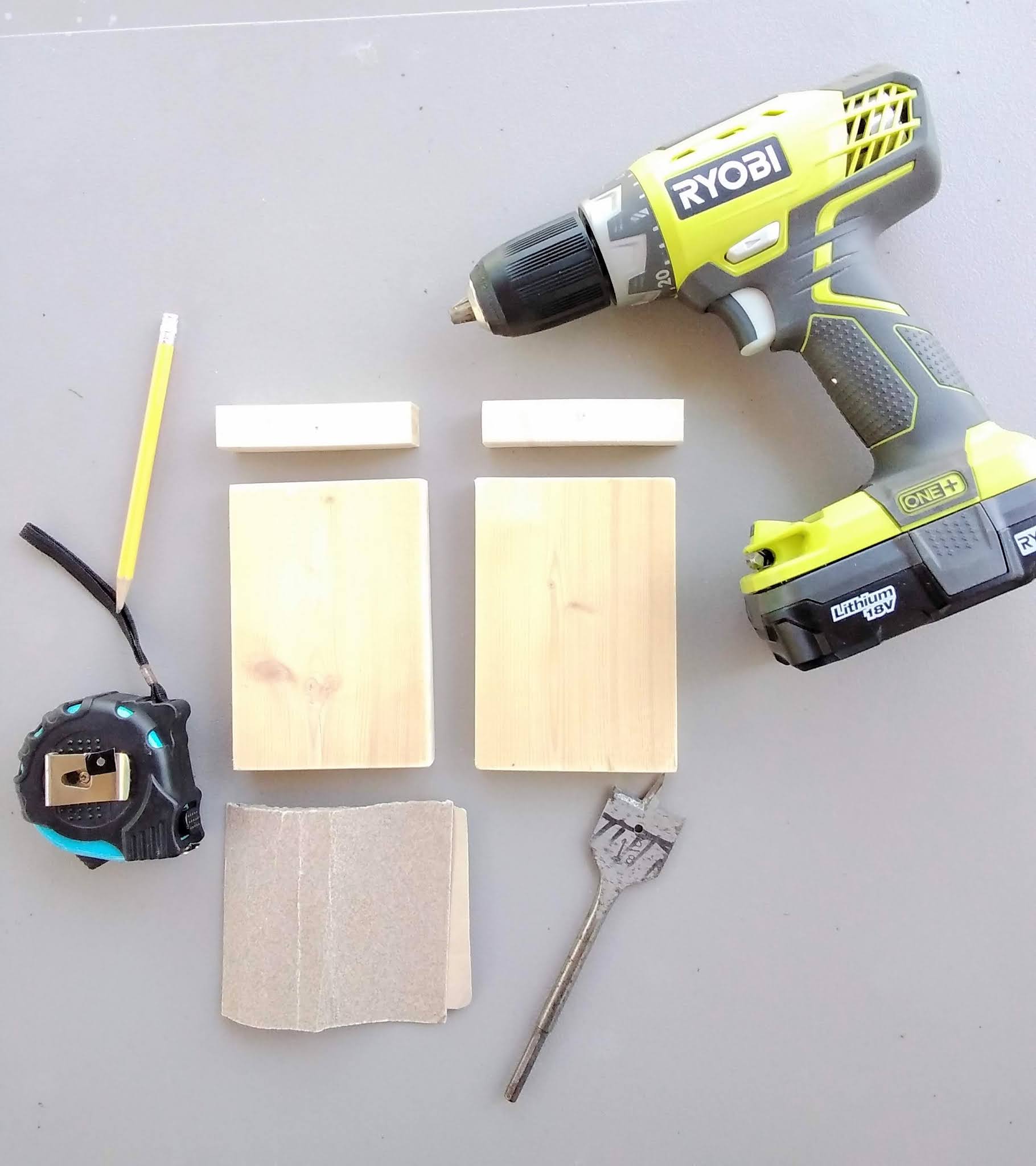 Mommy Suburbia: How To Make a Wood Coinhole Game - Easy DIY Woodworking ...