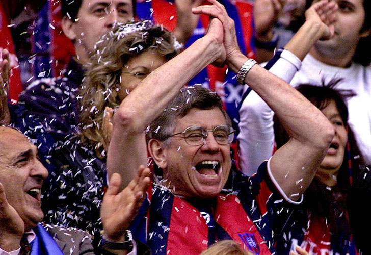 CAFE PRENSA: MURIO EL EX EMBAJADOR DE ESTADOS UNIDOS