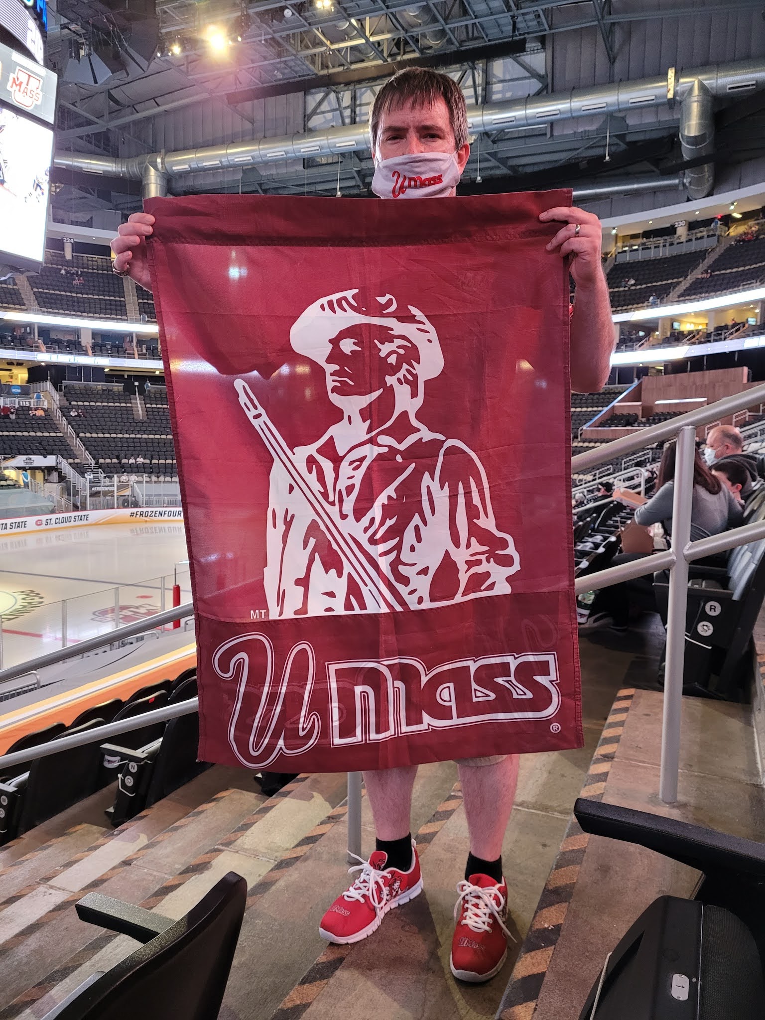 UMass Football Blog: UMass Football News--Jason Cherry carries the banner