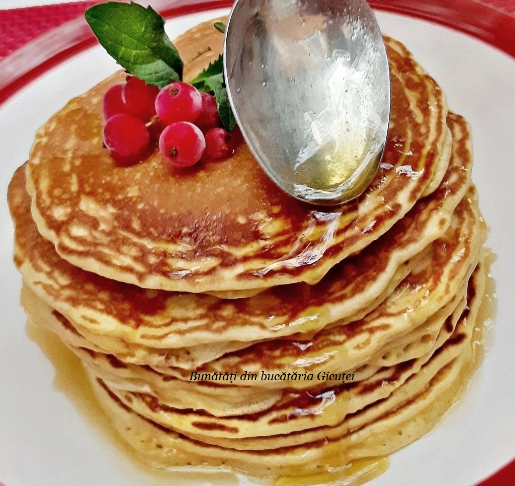 Clatite americane / Pancakes - Bunătăți din bucătăria Gicuței