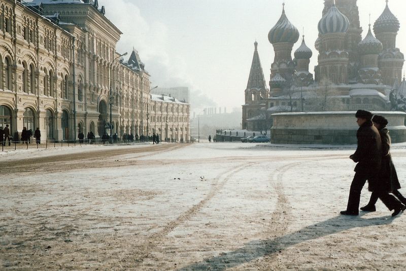 35 Fascinating Photos Capture Street Scenes of the USSR in the Mid ...