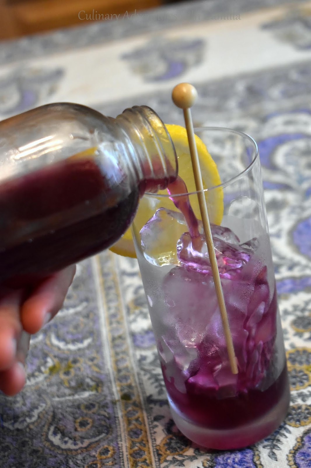 Color-Changing Nam Dok Anchan (Butterfly Pea Flower Lemonade) #SundayFunday