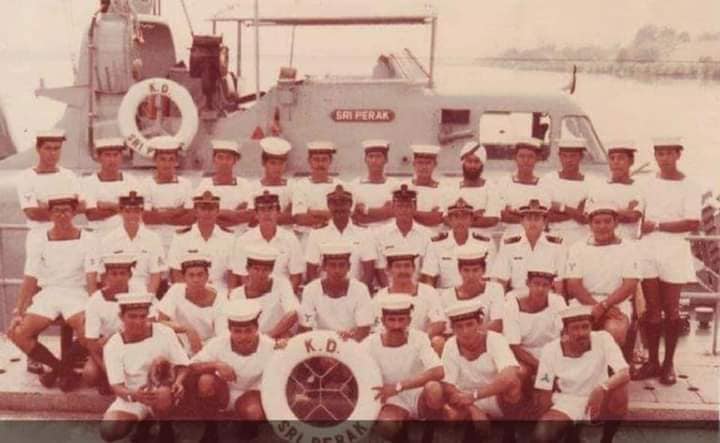 Hj. Zulheimy Ma'amor: KISAH SEBENAR TRAGEDI KARAMNYA KAPAL TLDM KD SRI ...