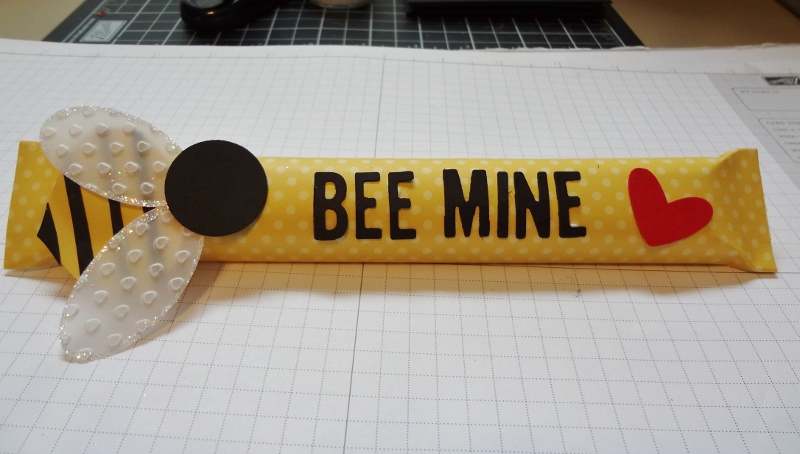 Beth's Paper Cuts: Bee Mine!