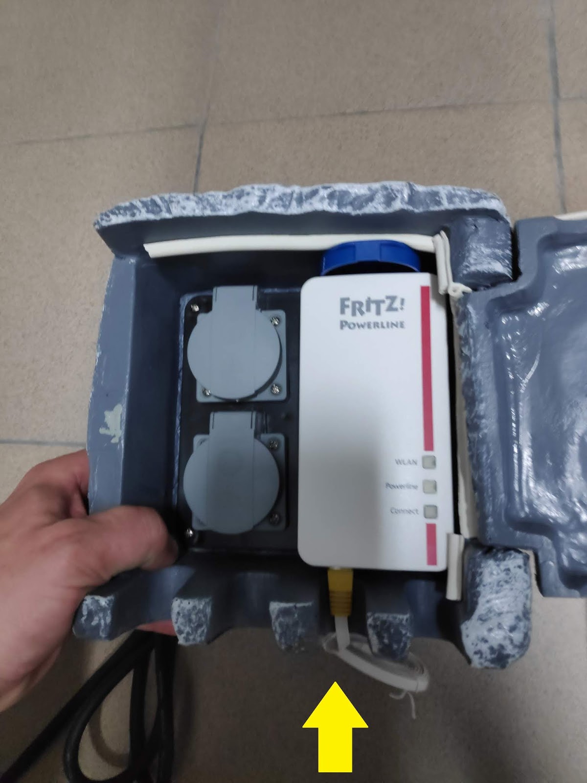 Holz, Metall und Smart Home: Outdoor WLAN Hotspot aus Powerline Adapter ...