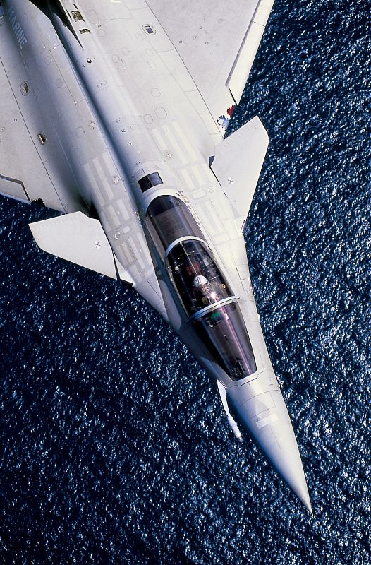 French Rafale Leads MMRCA Race With Lower Unit Flyaway Cost - Bharat ...