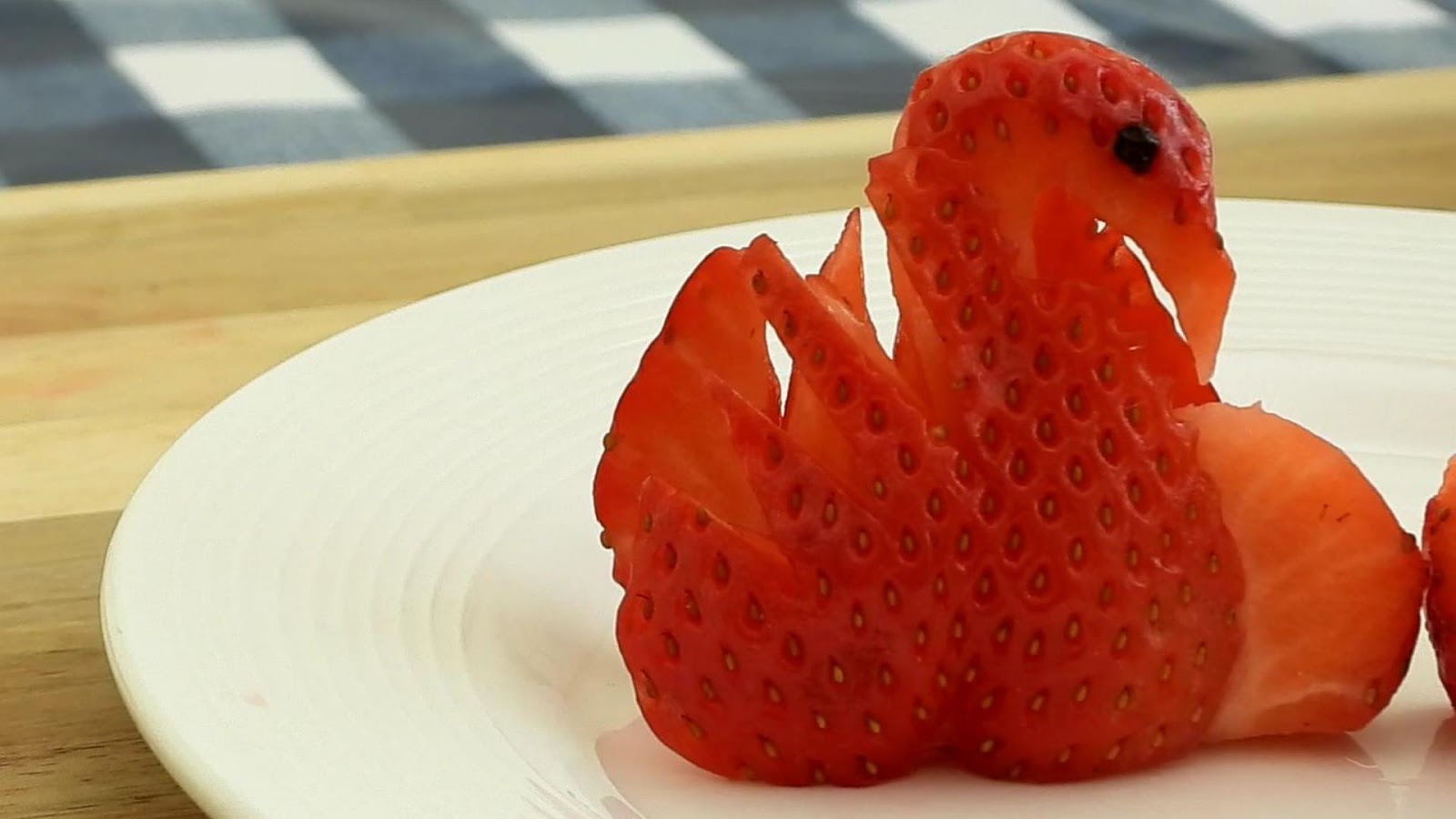 ItalyPaul - Art In Fruit & Vegetable Carving Lessons: DIY Fruit Art ...