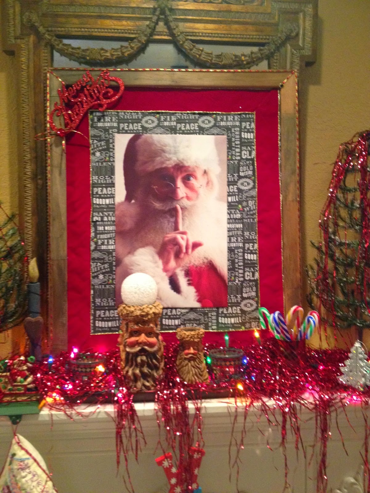 Crafts Crazy: Santa's framed picture for under $5.00