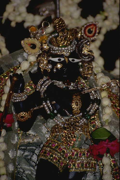 Sri Sri Radha Raman - Self Manifested Form from Salagram of Gopal ...