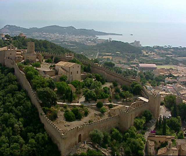 Mallorca Party: Castillo de Capdepera en Mallorca