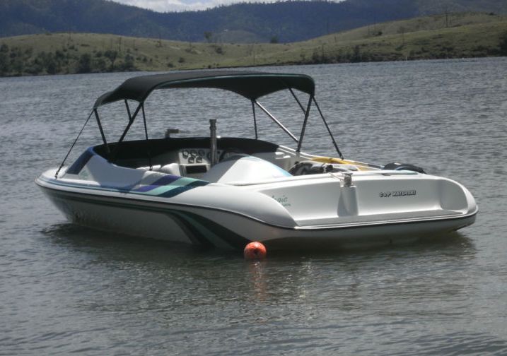 AUSSIE SKIBOATS: random; STEPHENS MAGIC