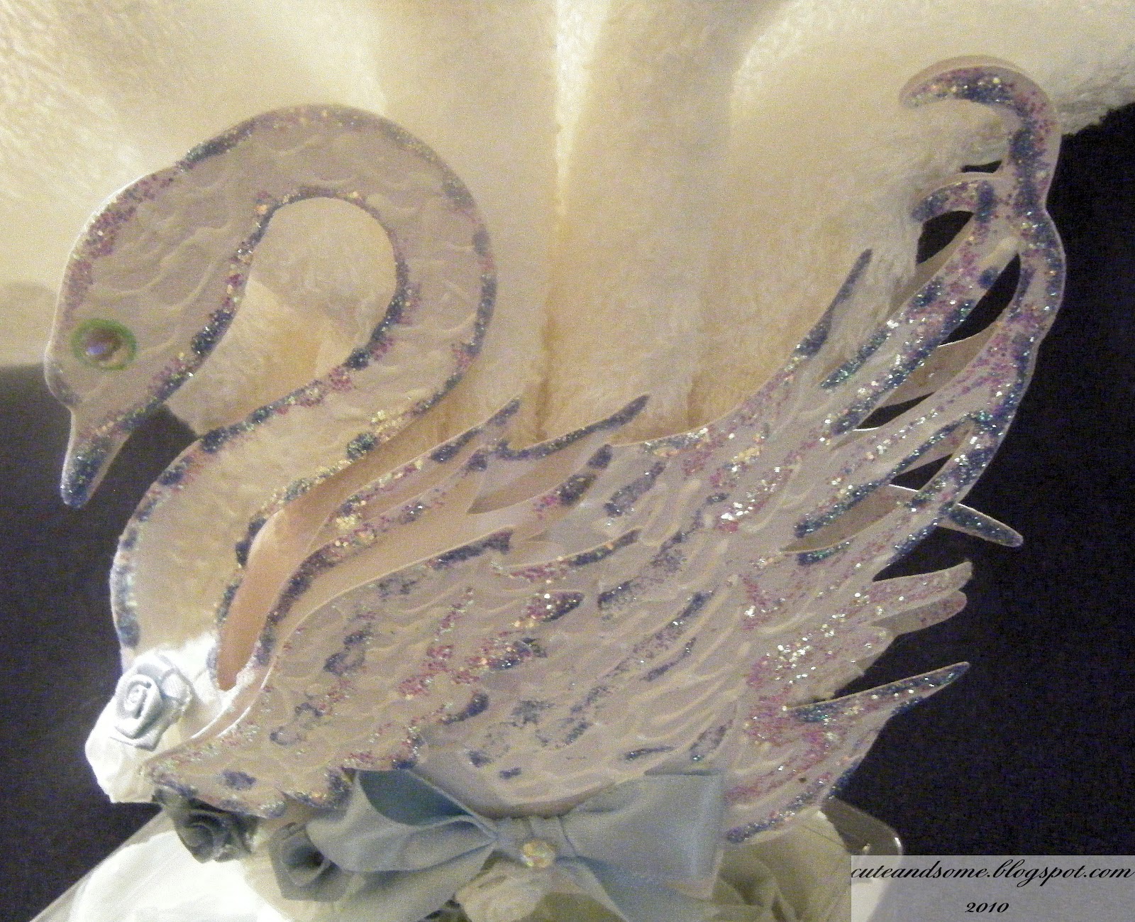 She's a Sassy Lady: SWAN GIFT BOX TUTORIAL (WITH CUT FILES)