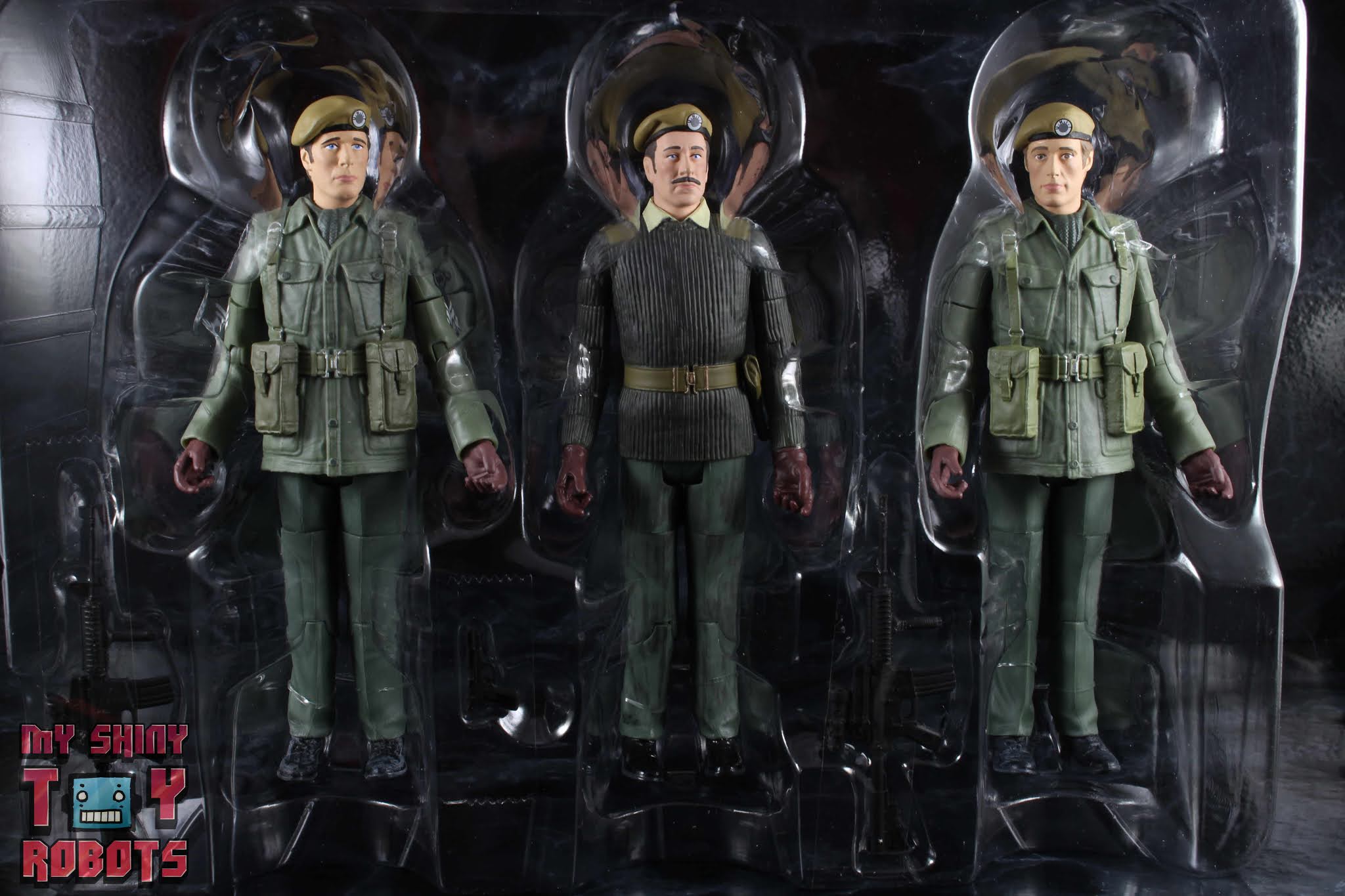 My Shiny Toy Robots: Toybox REVIEW: Doctor Who 'U.N.I.T. 1971 - The ...