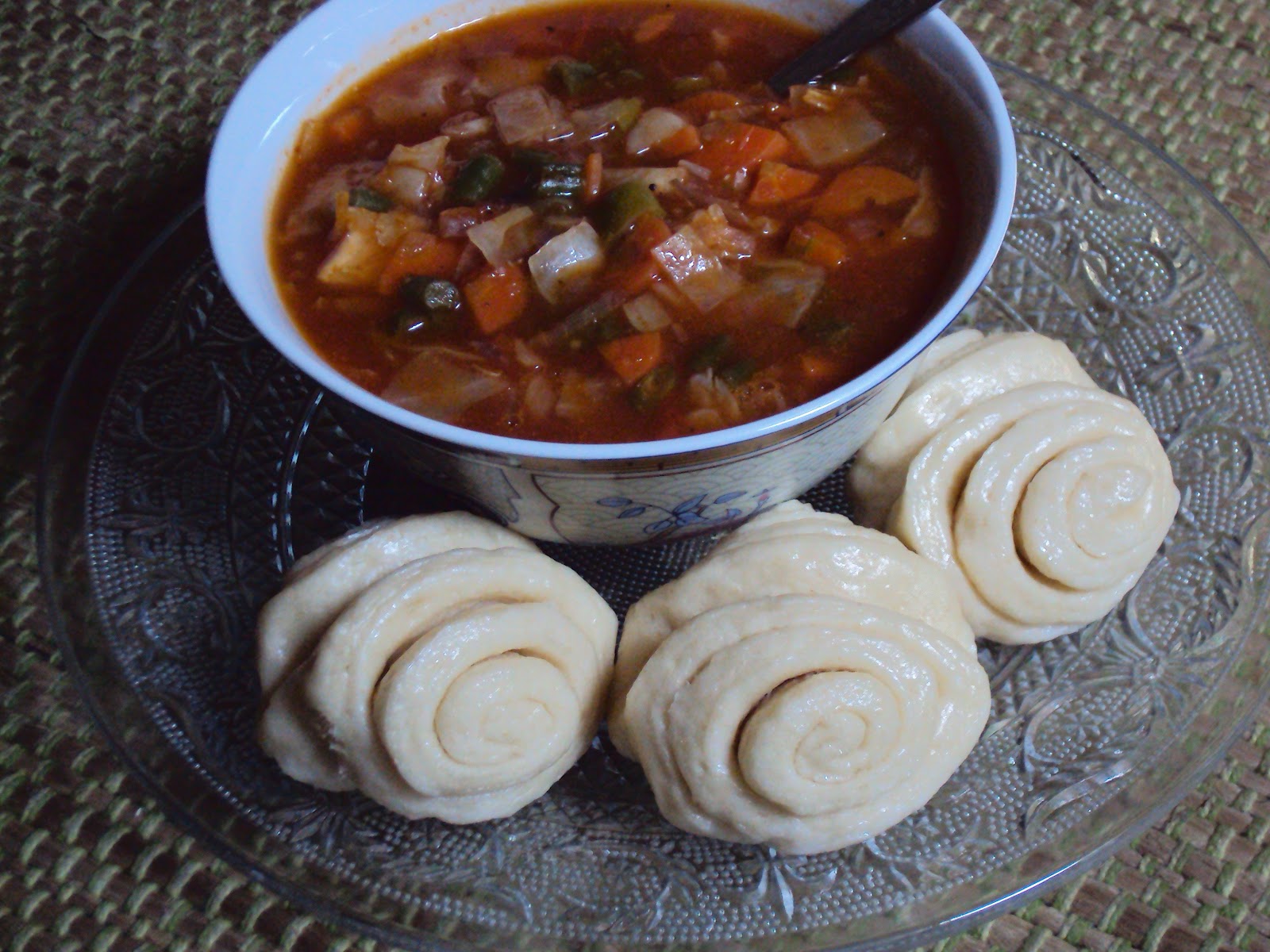 steamed Tibetan bread : Tingmo ... and a sweet sour spicy vegetable curry