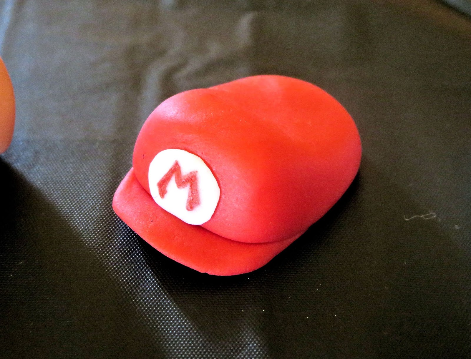 My Cake Corner: Cake Assist: 'Nerdy 30' Cake - February 2014