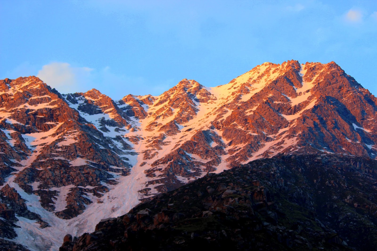 The Mighty, Majestic and Magical Indrahar Pass - Tripoto