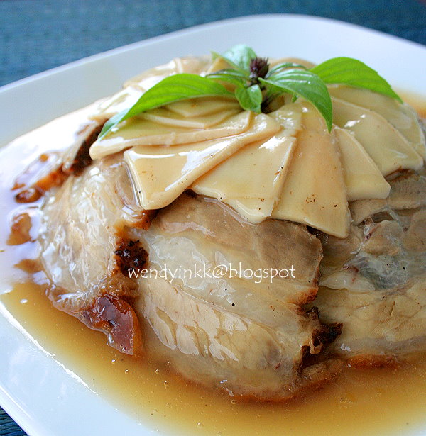 Table for 2.... or more: Chinese Cabbage with Roast Pork and Imitation ...