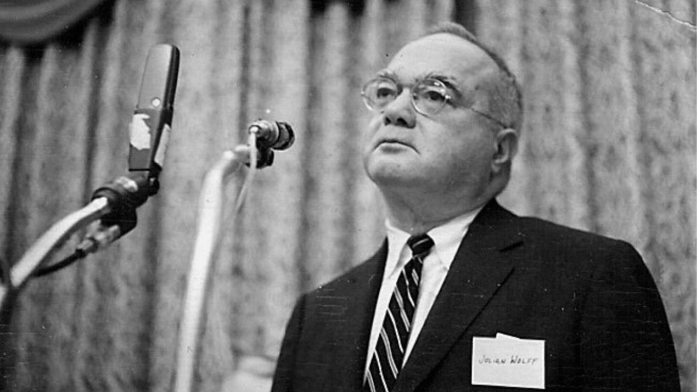 Episode 196: Commissionaire: Julian Wolff and his Baker Street ...