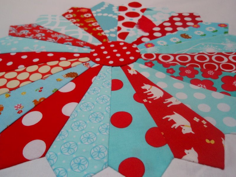 Dresden Plate Quilt Block Tutorial ~ DIY Tutorial Ideas!