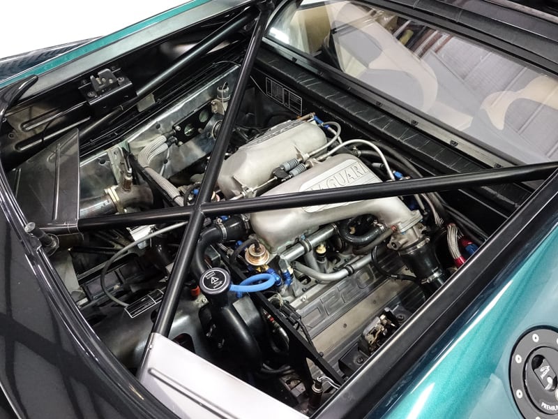 drivingandlife: JAGUAR XJ-220 - VISION ACHIEVED?