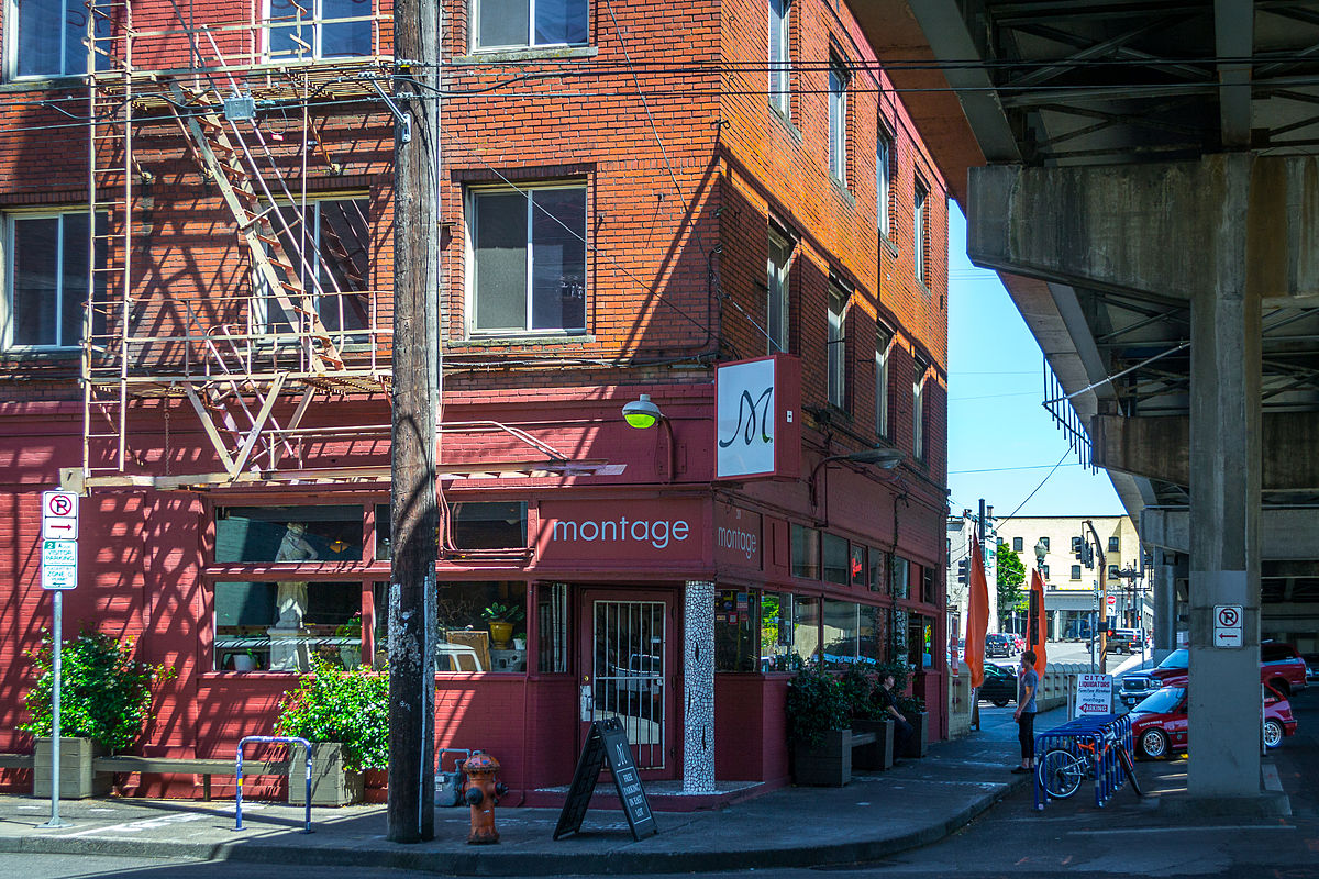 Pergelator: Le Bistro Montage