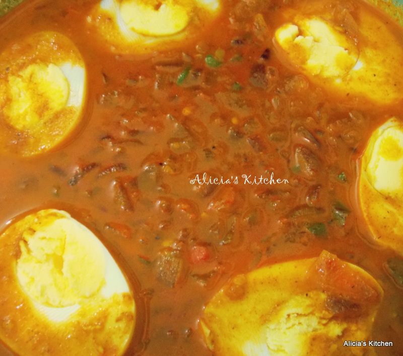 Antara's Kitchen: Anda Masala Curry Recipe
